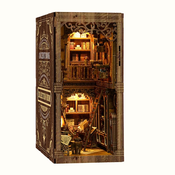 Bookshelf Diorama - Etsy