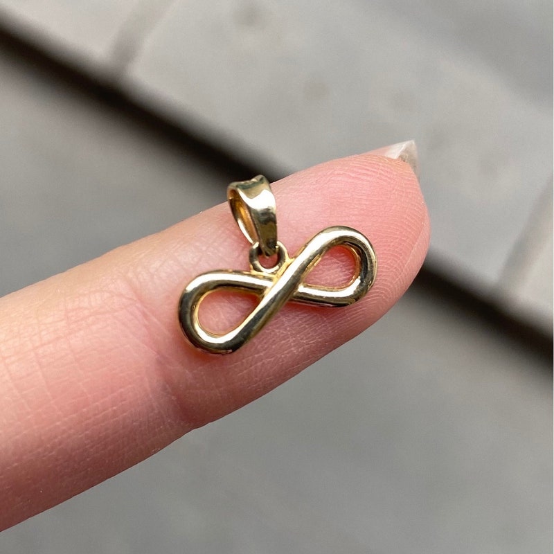 Infinity Pendant - Etsy