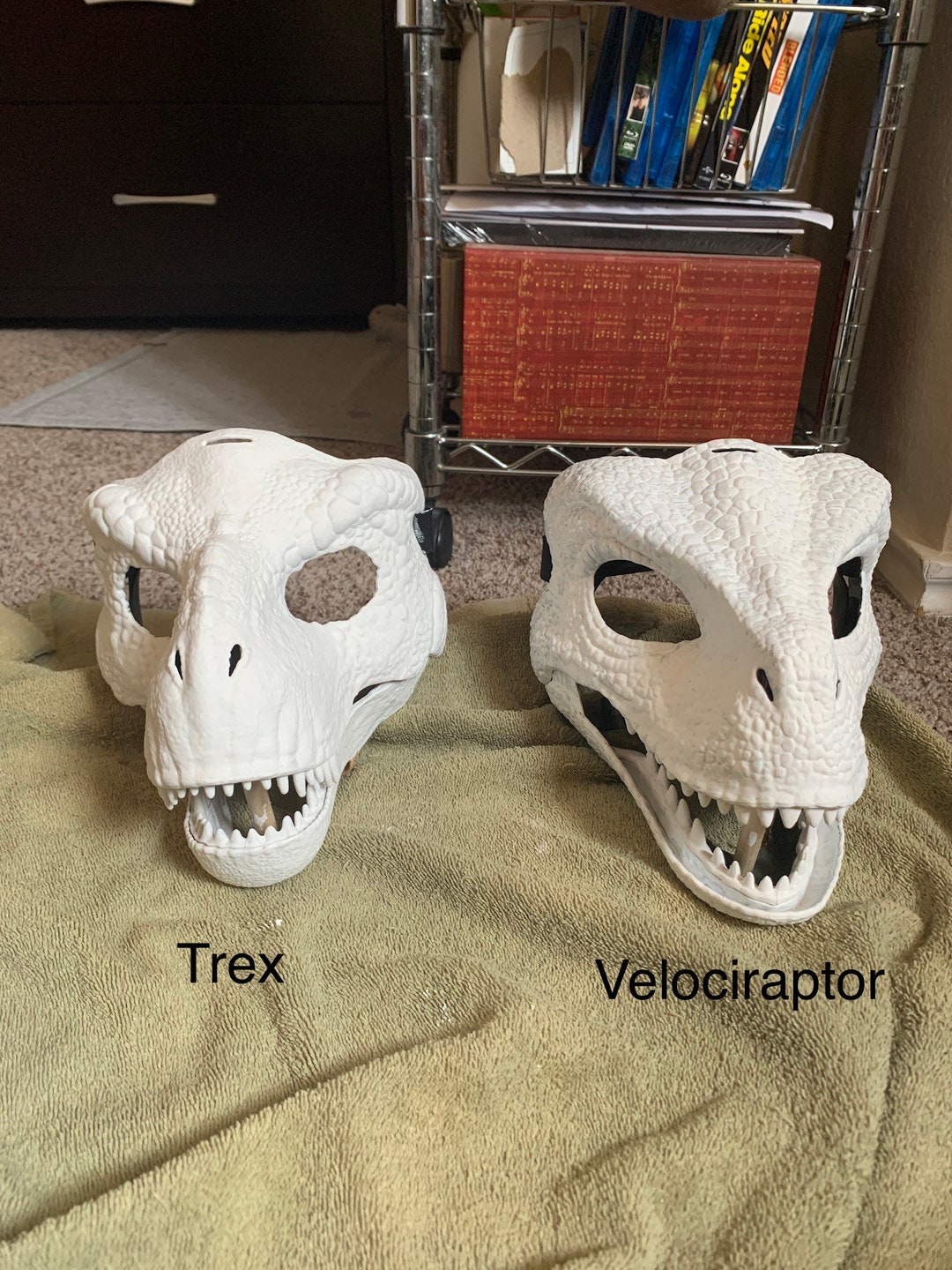 White Base Painted Raptor Dinosaur Velociraptor Mask for Fur Suit ...
