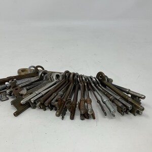 Antique Skeleton Key for Altar to Hecate. Quantity One. Hekate Key. - Etsy