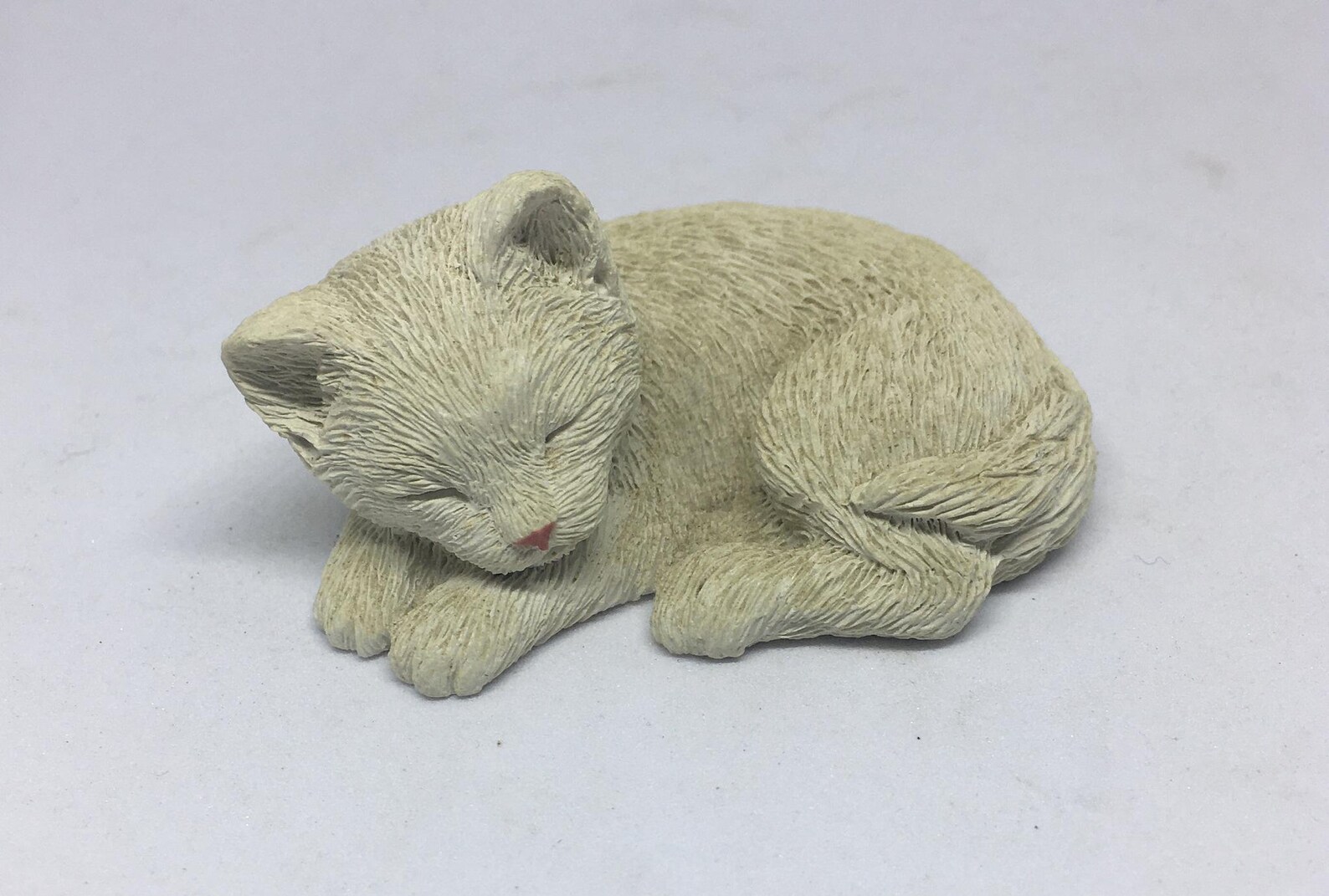 Vintage Curled Sleeping Kitten Figurine. Sandicast Cat Figurine. With ...