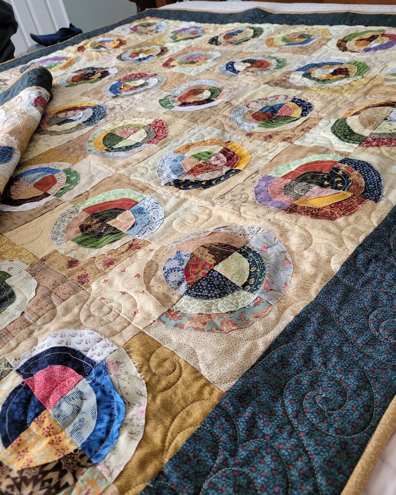 Handcrafted Bullseye Quilt - Etsy