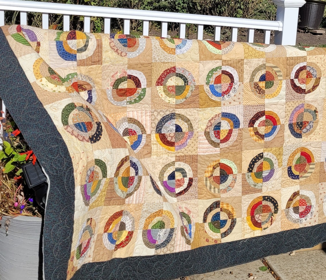 Handcrafted Bullseye Quilt - Etsy