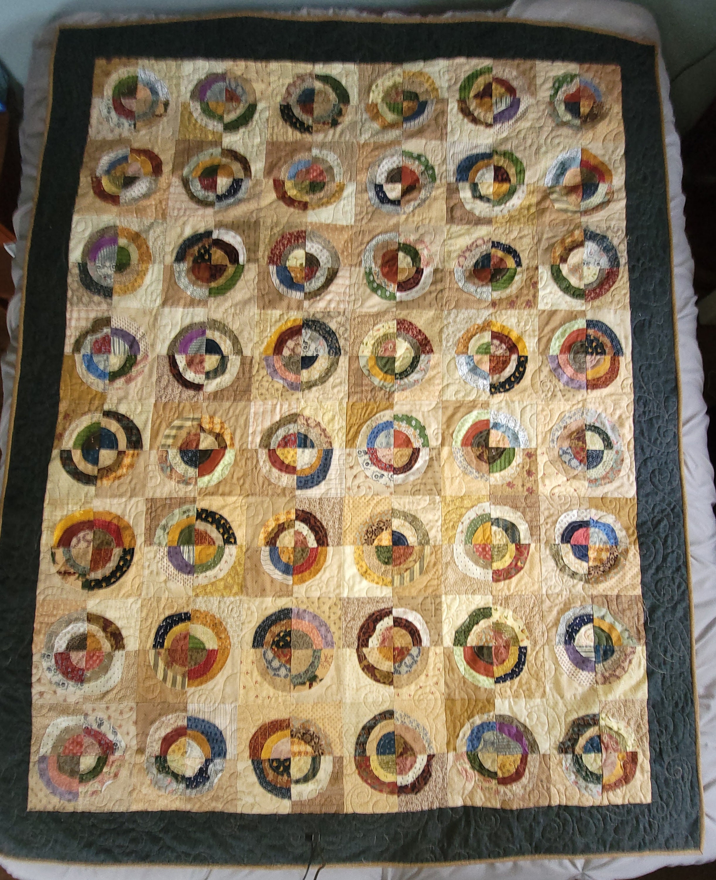 Handcrafted Bullseye Quilt - Etsy