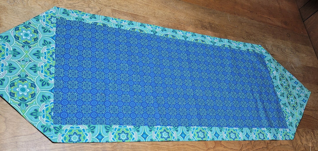 Medallion Table Runner - Etsy