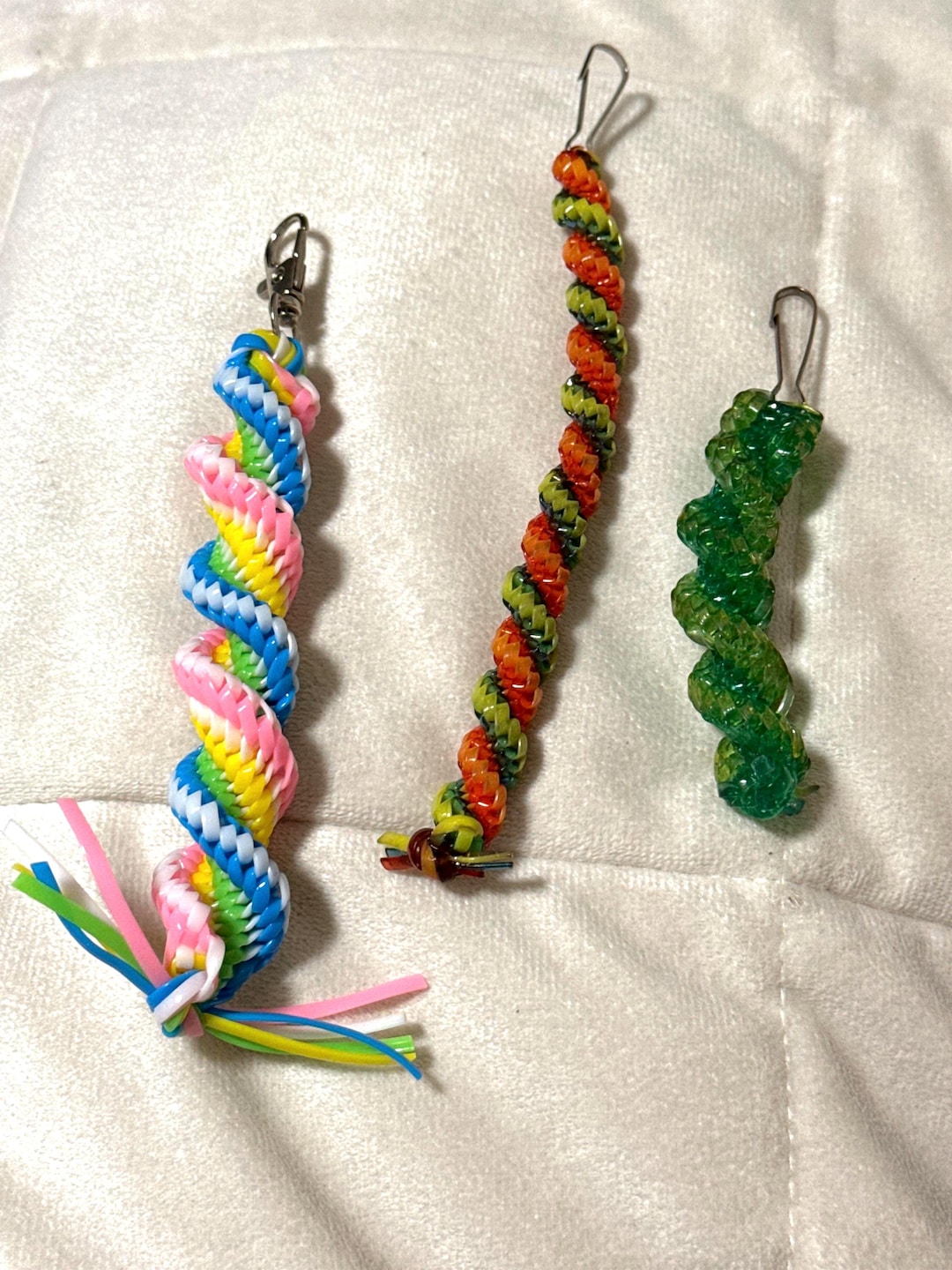Custom Keychain (lanyard, Scoubidou, Boondoggle) - Etsy