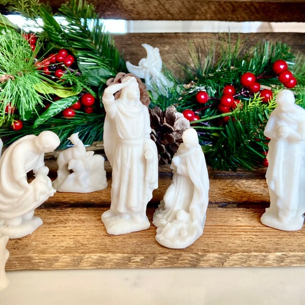 White Nativity - Etsy