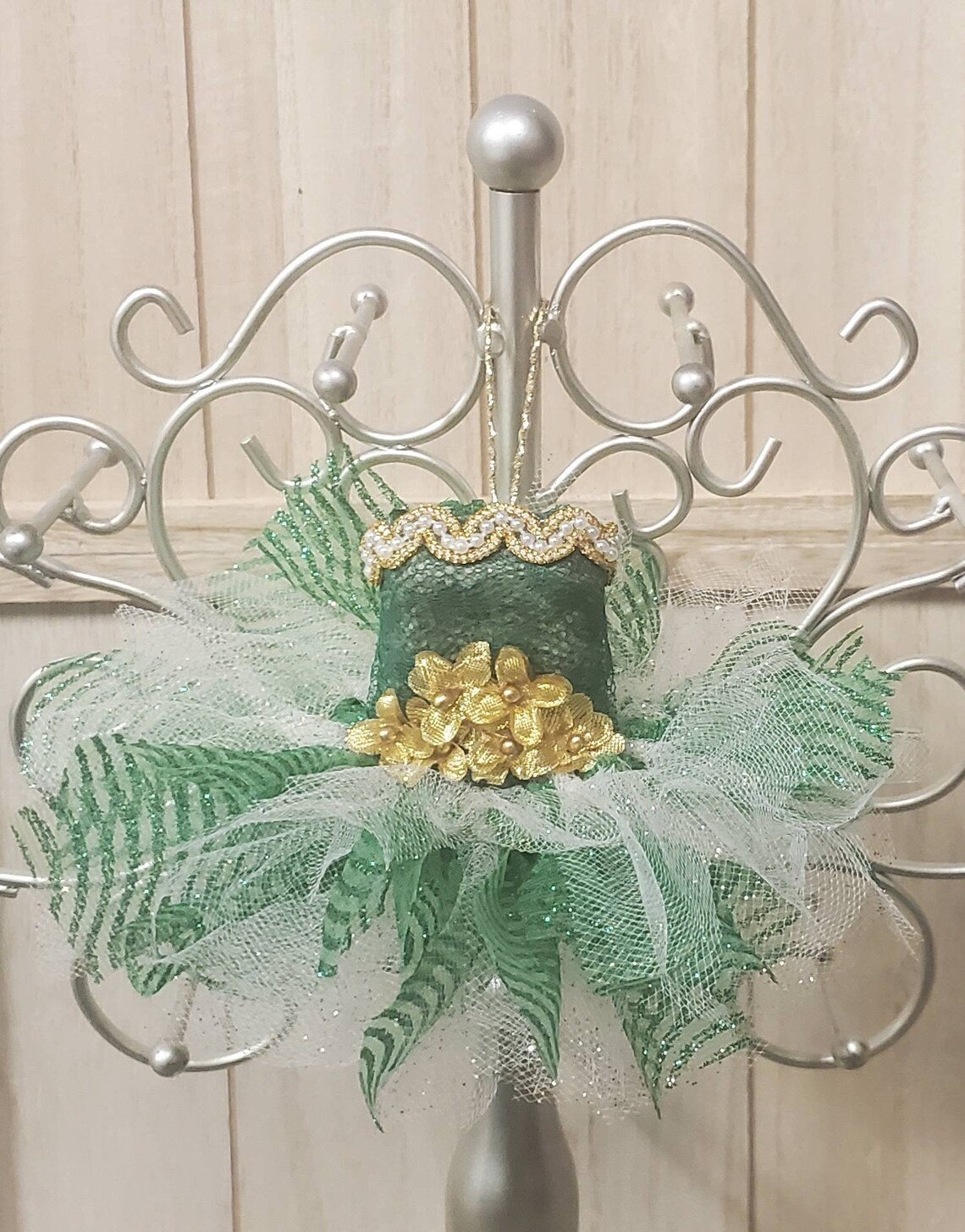 Dance Ballet Ornament Handmade Christmas Tree Shelf Sitter Green & Gold ...
