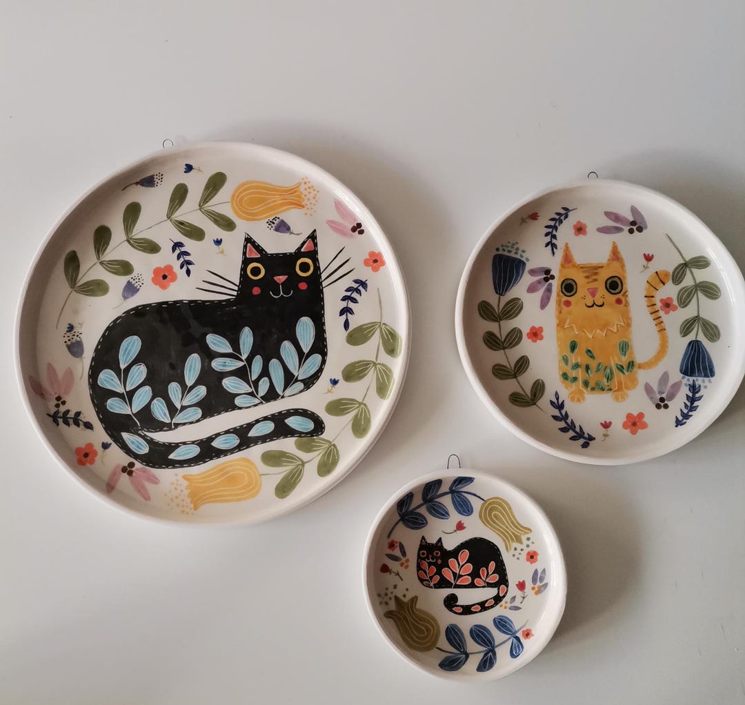 Hand-painted Ceramic Cat Wall Plate Set: Floral Home Decor - Etsy