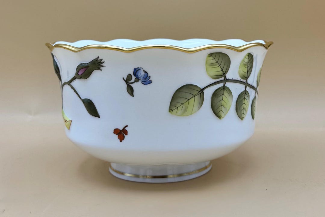 Vintage Royal Worcester Blind Earl Raised Design Porcelain Serving Bowl ...