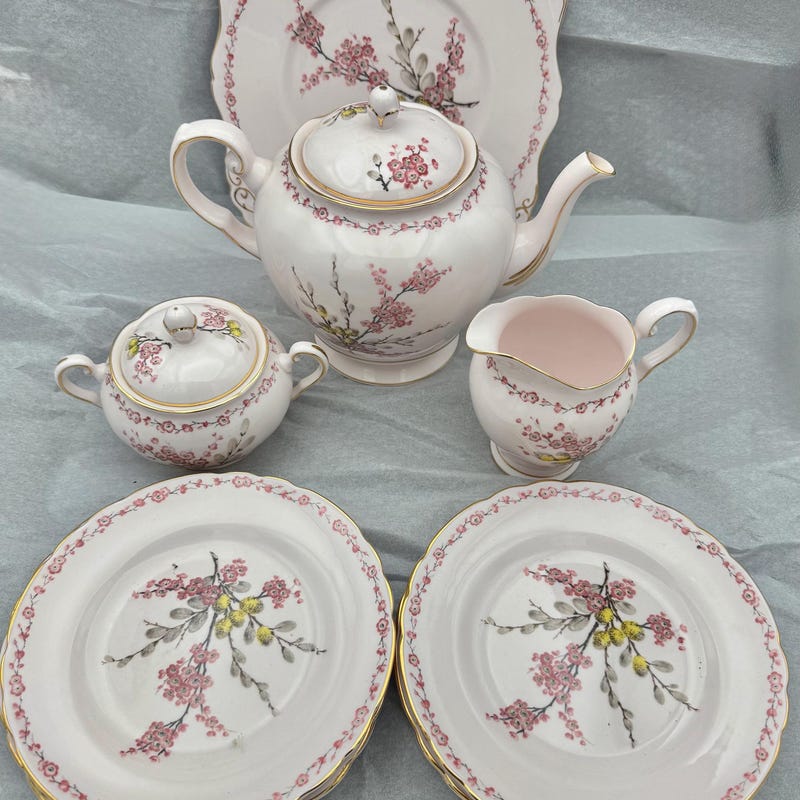 Vintage Teapots Tuscan - Etsy