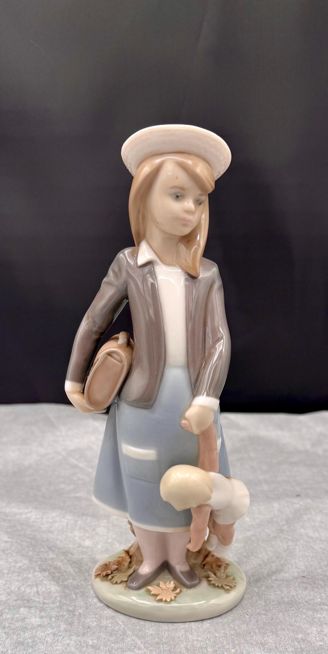 Lladro Vintage 1983 Porcelain Daisa Figurine Girl W/ Doll - Etsy