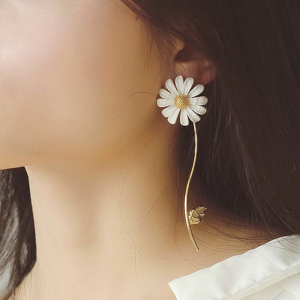 Daisy Earrings - Etsy