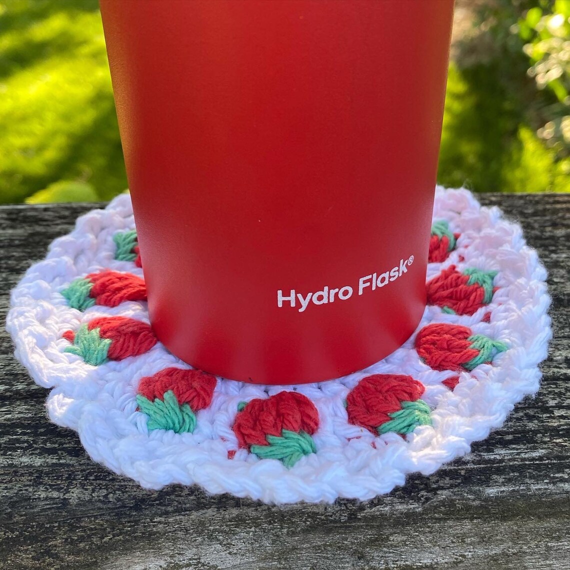 Strawberry Crochet Coaster Pattern, Cottage Core, Cute, and Easy - Etsy