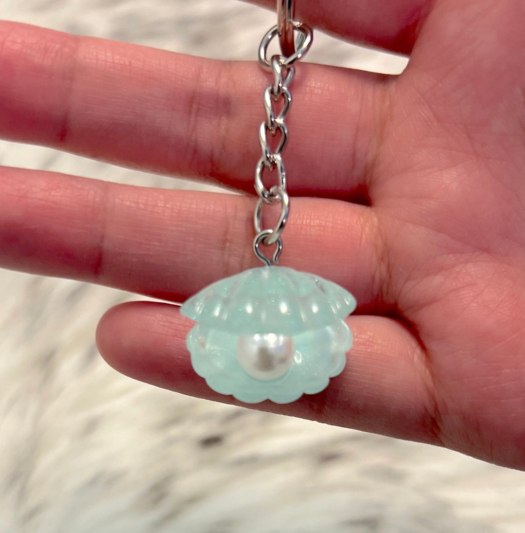 Clam With Pearl Inside Keychain Ocean / Sea / Shore / Pearl - Etsy