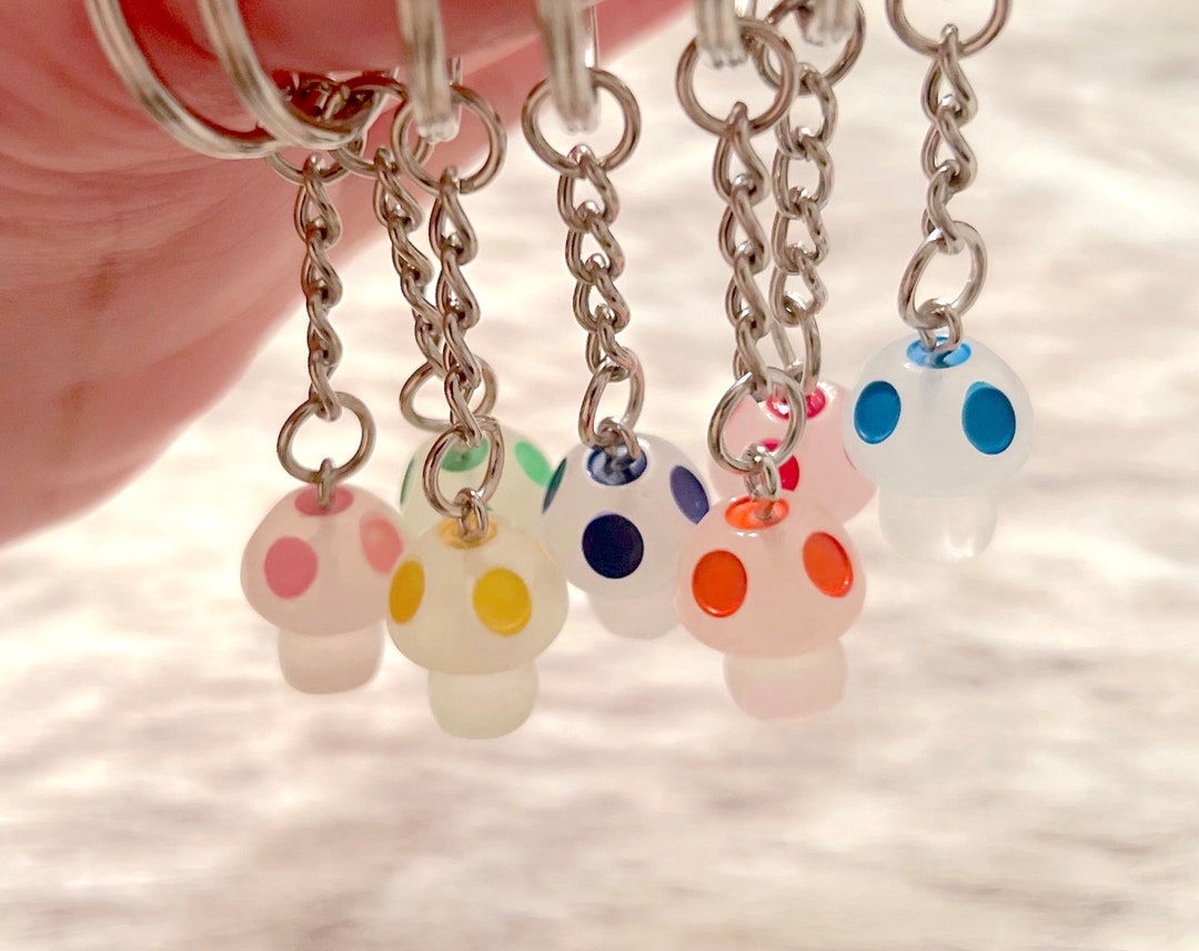 Glow-in-the-dark Mushroom Keychain Luminous Key Chain Nature Keychain ...
