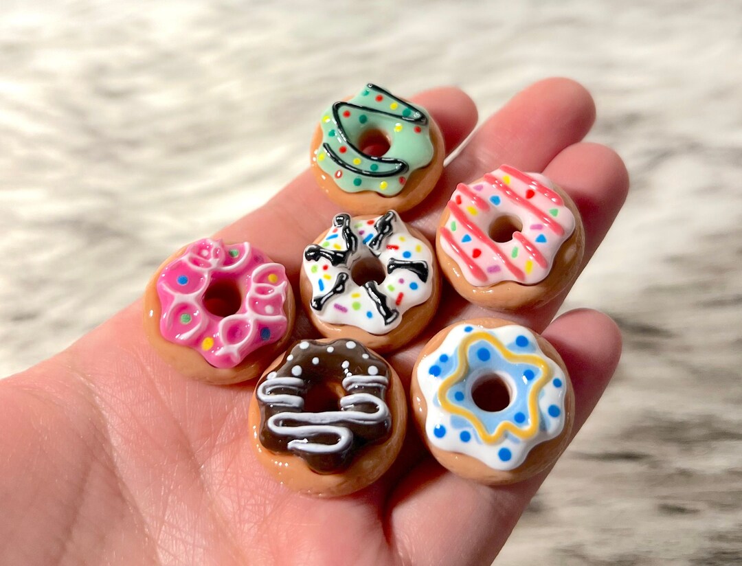 Donut Magnets Set of 6 Sweet Dessert Snack Decorations Bakery Fridge ...