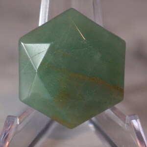 Hex's Hexagon Crystal Carving - Etsy