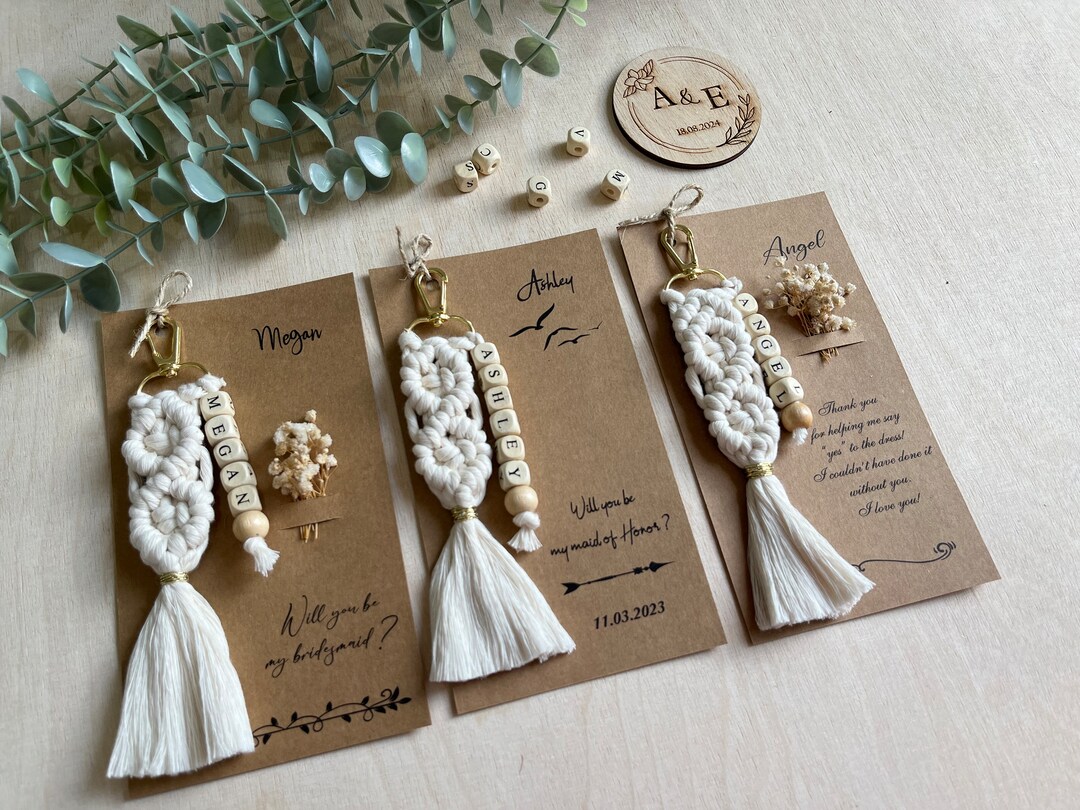 Customisable Macrame Key Chain - Unique Gifts for Guests - Hand Made ...