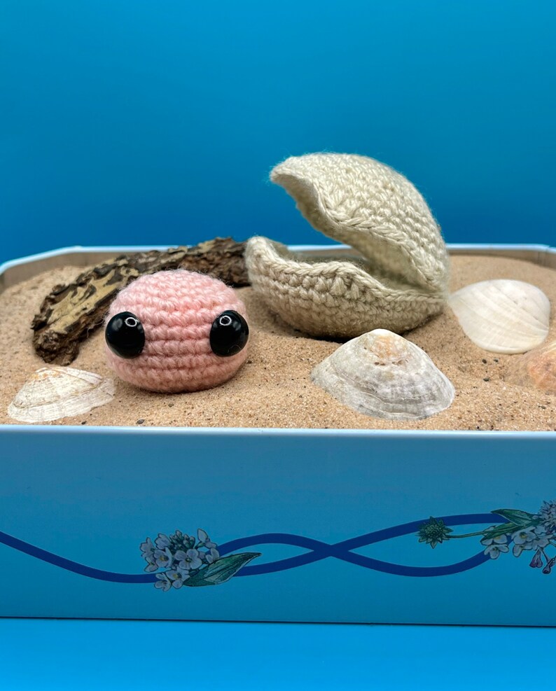 Clam Crochet Pattern: Amigurumi Oyster (PDF Tutorial). Crochet Shell ...