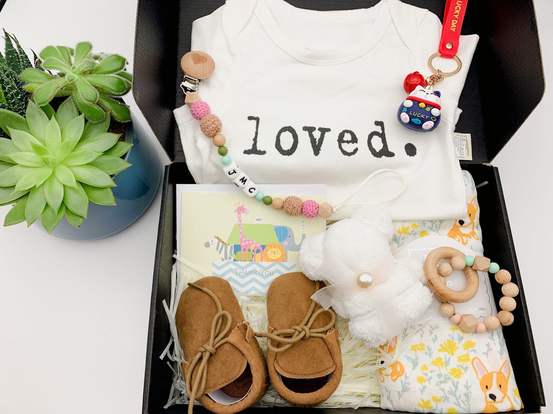 Gift Box: Newborn Baby Shower Gift Set Welcome Baby Gift Box - Etsy
