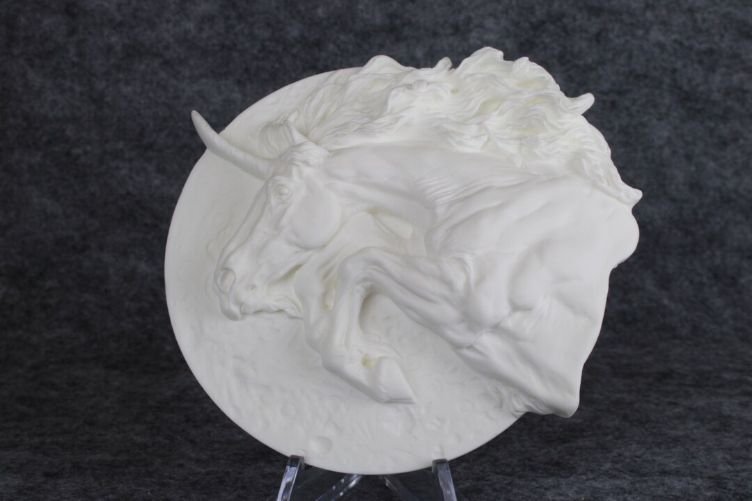 Model Horse Resin Medallion Unpainted/unprepped - Hiroshi by Rayvin ...