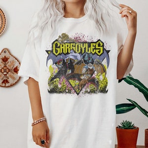 Disney Gargoyles Retro Rock and Roll T-shirt, Gargoyles Poster T-shirt ...