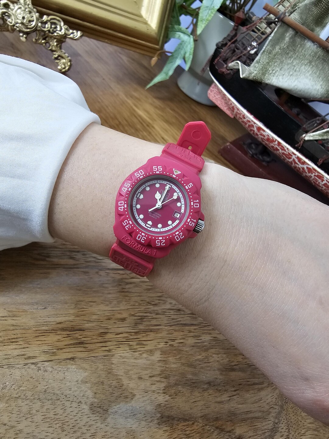 Vintage Tag Heuer Formula 1 Plastic Lady's Swiss Watch Quartz From ...