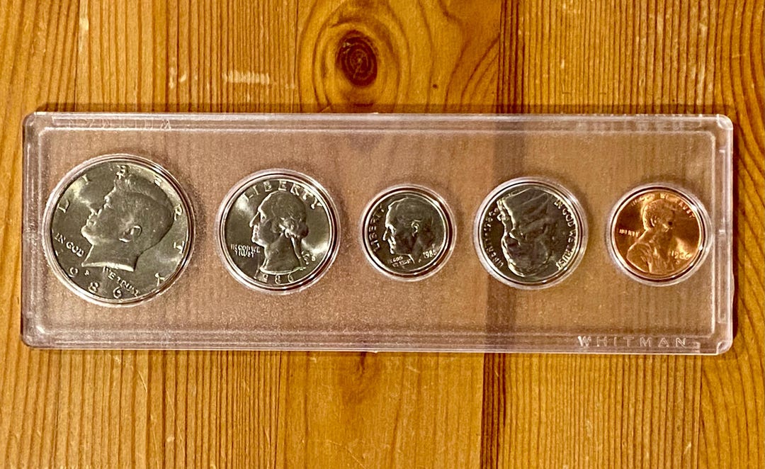1986 Birth Year Uncirculated 5-coin Set in Clear Plastic Display Holder ...