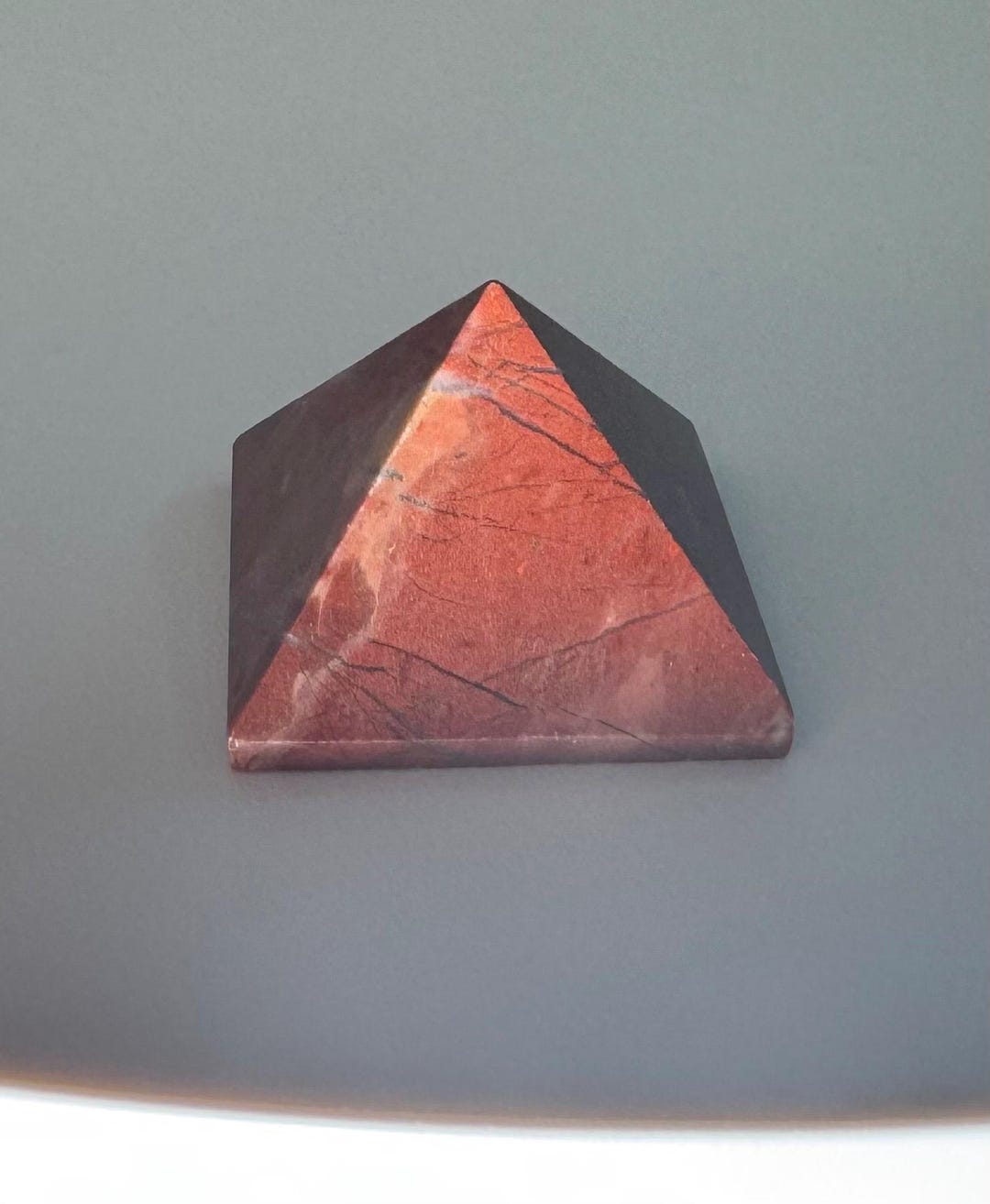 Red Jasper Pyramid- Crystal for Gridding, Energy Work, or Display - Etsy