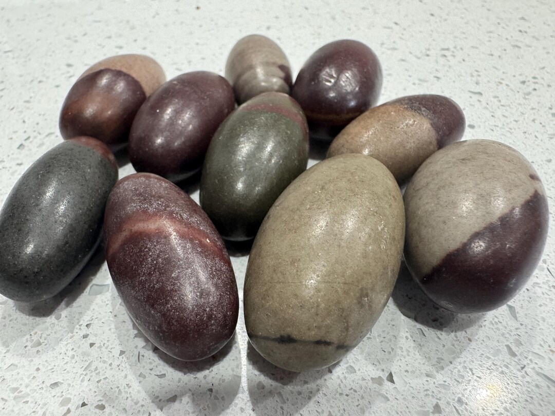 Narmada River Lingam Stone- Shiva Lingam- Hindu Altar Decor, Puja - Etsy