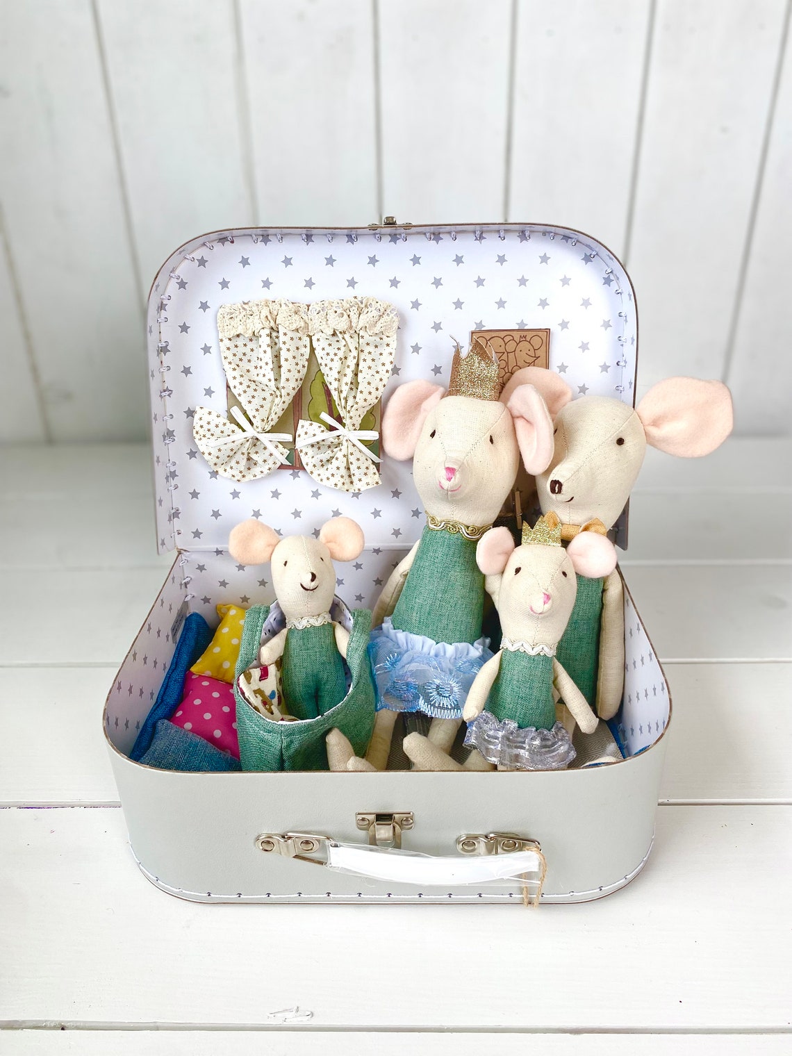 Mice Travel Suitcase, Dollhouse, Road-trip Toy, Mice Family - Etsy