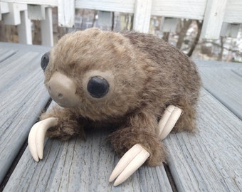 Baby Sloth- Poseable Art Doll, Realistic Animal/ Lalka Artystyczna - Etsy