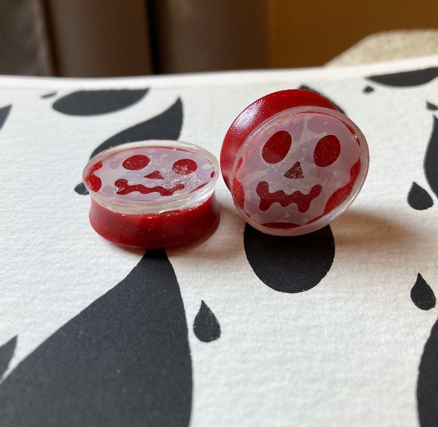 1 Inch Skull Plugs - Etsy