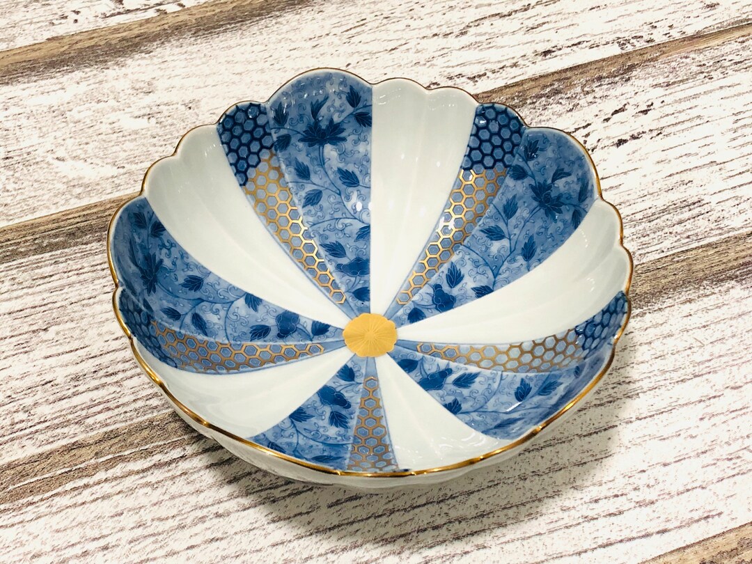 Vintage Asian Porcelain Bowl, Blue and White With Gold Details ...
