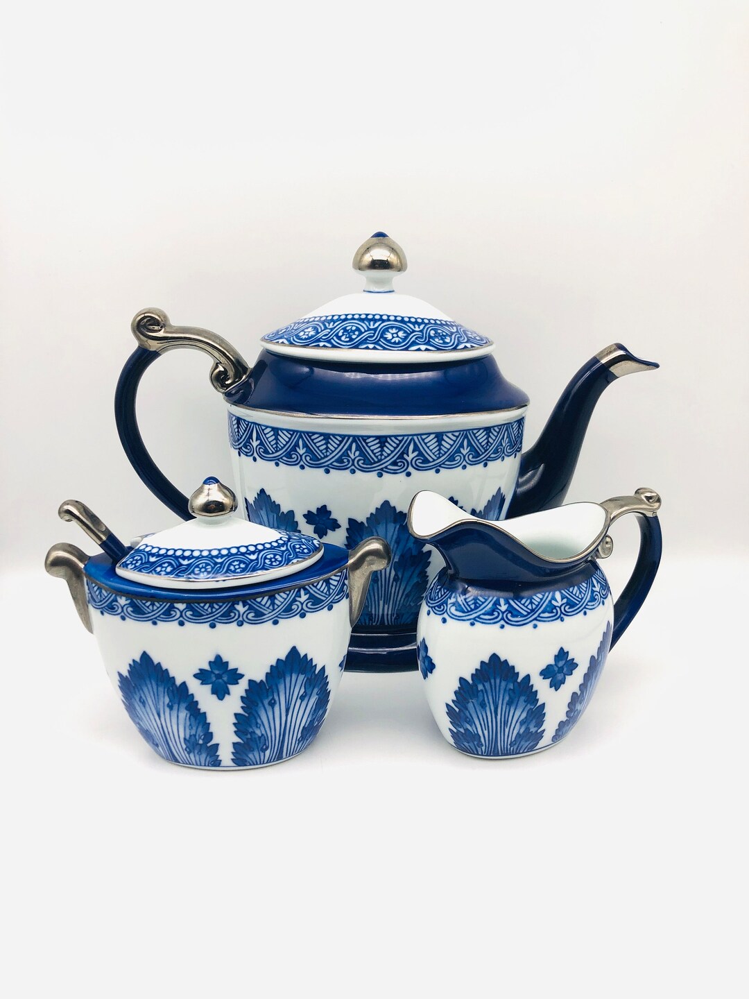 Vintage BOMBAY Company Large Tea Serving Set, Blue and White Theme ...