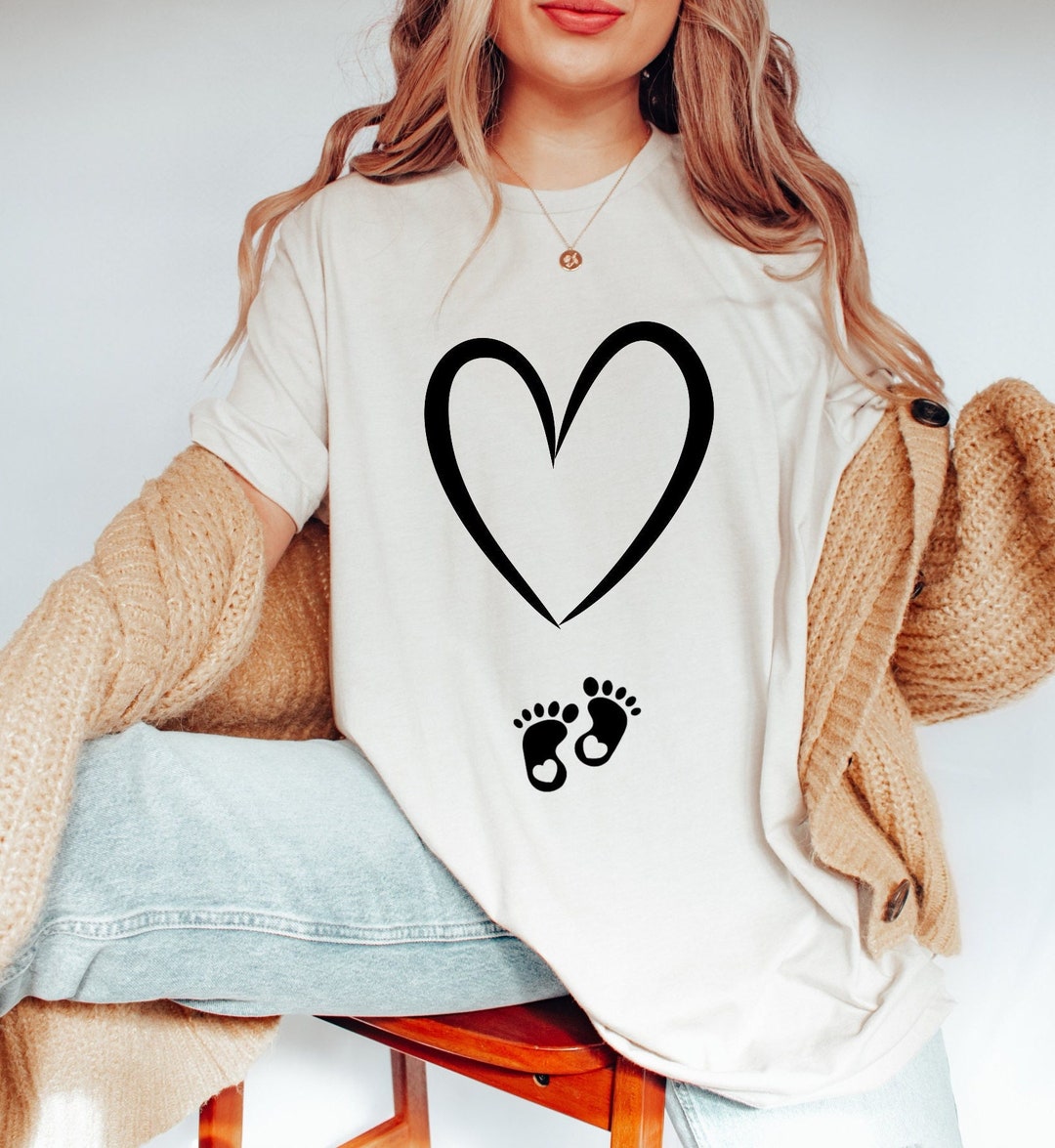Pregnant T-shirt, Funny Pregnancy Shirt, Cute Maternity Shirt, Mom to ...