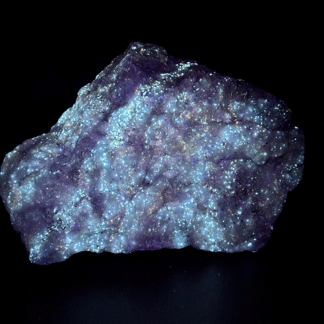 Fluorescent Minerals, UV Reactive Calcite, Diopside, Chondrodite ...