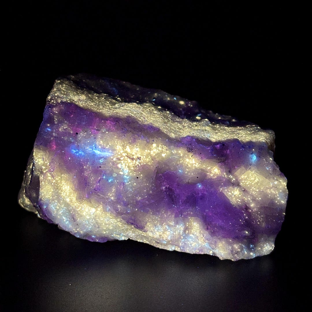 Fluorescent Minerals, UV Reactive Calcite, Chondrodite, Aragonite ...