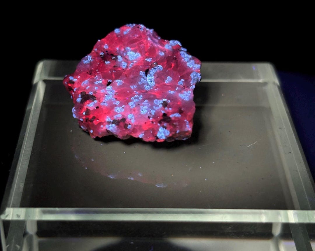Long Lake Zinc Mine Fluorescent/phosphorescent Minerals Hydrozincite X ...