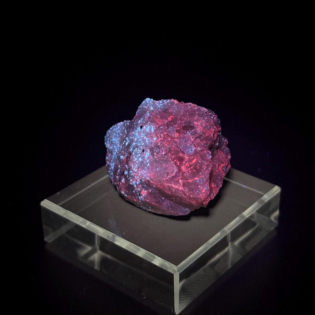 Long Lake Zinc Mine - Fluorescent Minerals | Calcite X Diopside Crystal Specimen | 44g - Etsy