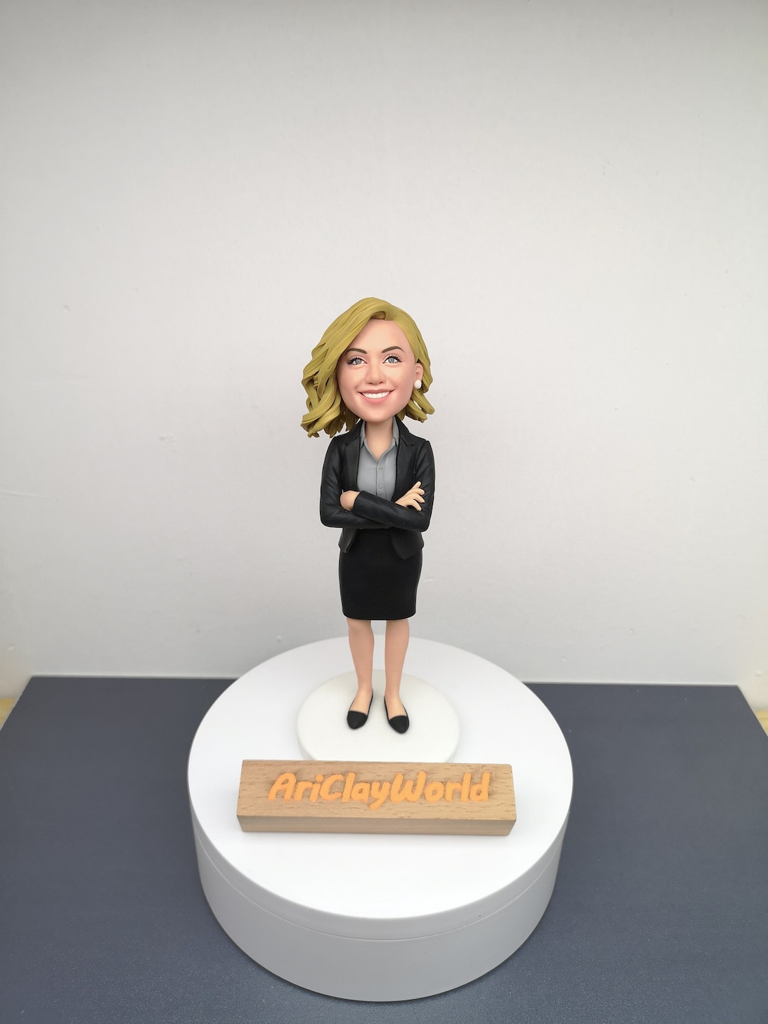 Custom Office Lady Bobblehead, Personalized Boss Woman Gift , Gift for ...