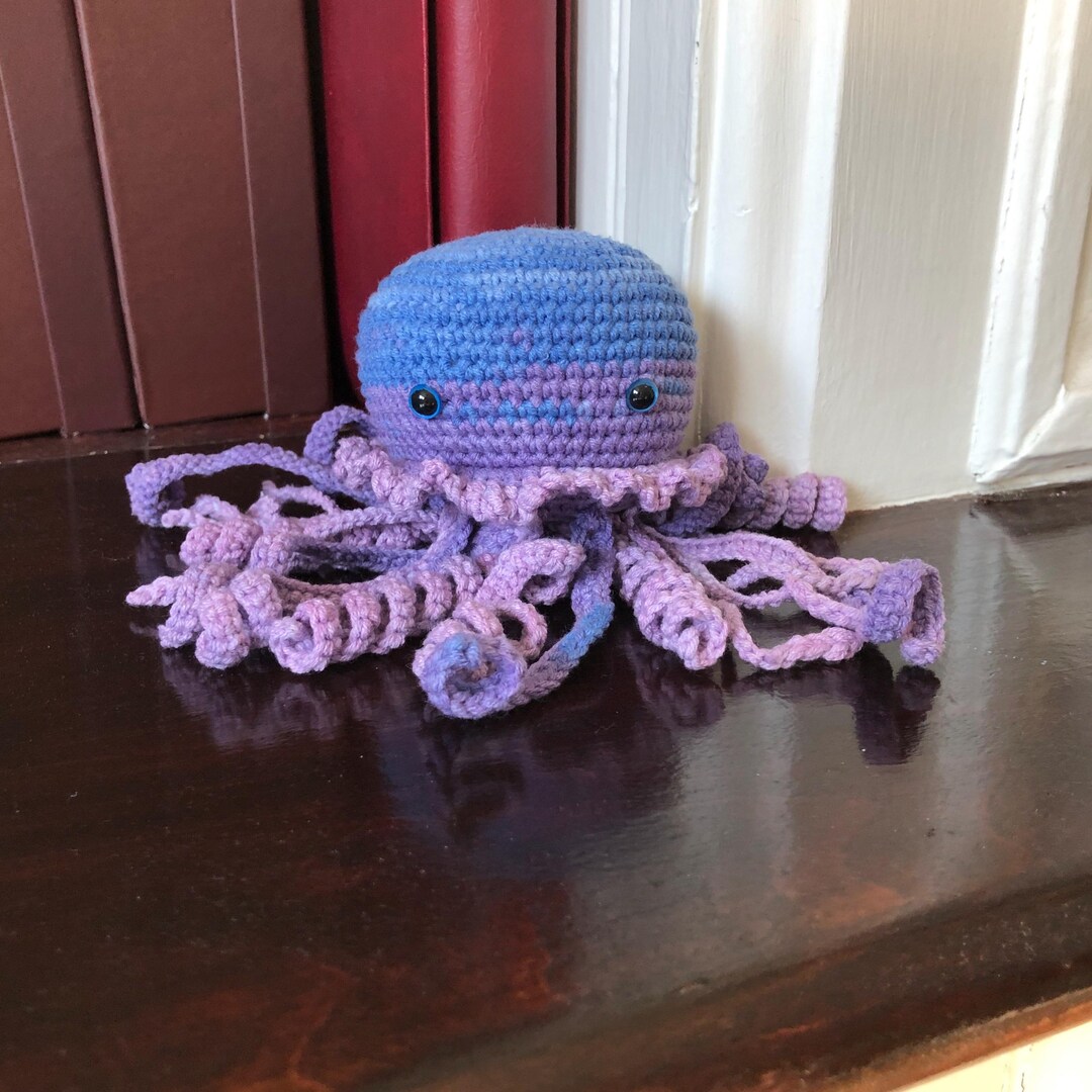Mini Jellyfish Plushie, Stuffed Crocheted Toys, Jellyfish Amigurumi ...