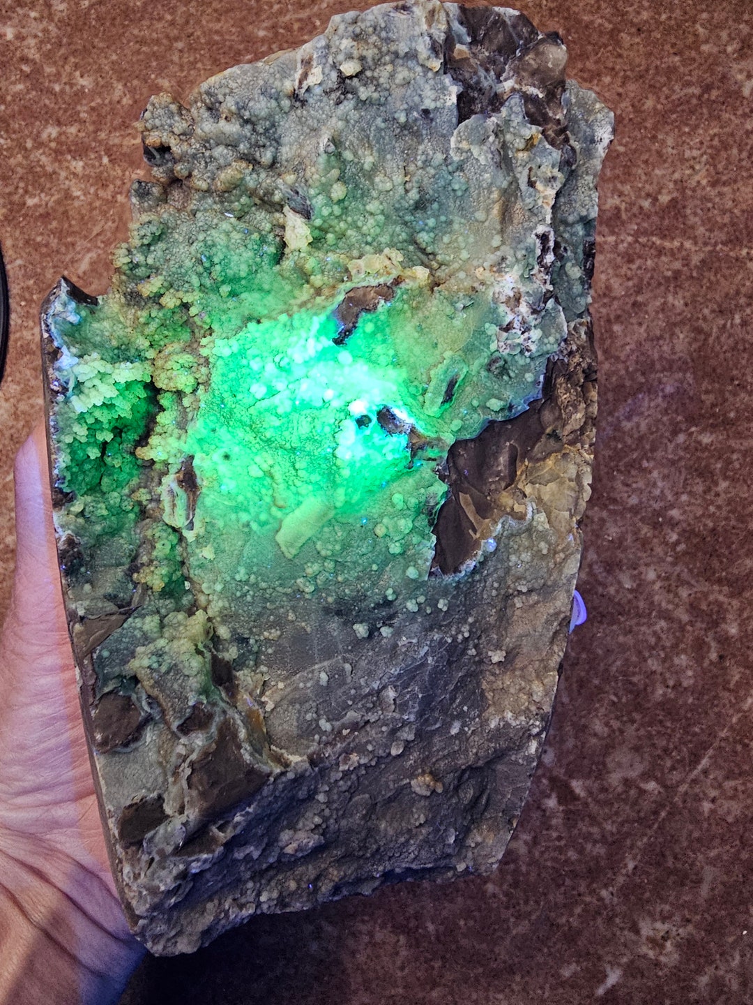 Volcano Agate Raw Cluster 3lbs 6.1 Oz. UV Reactive - Etsy