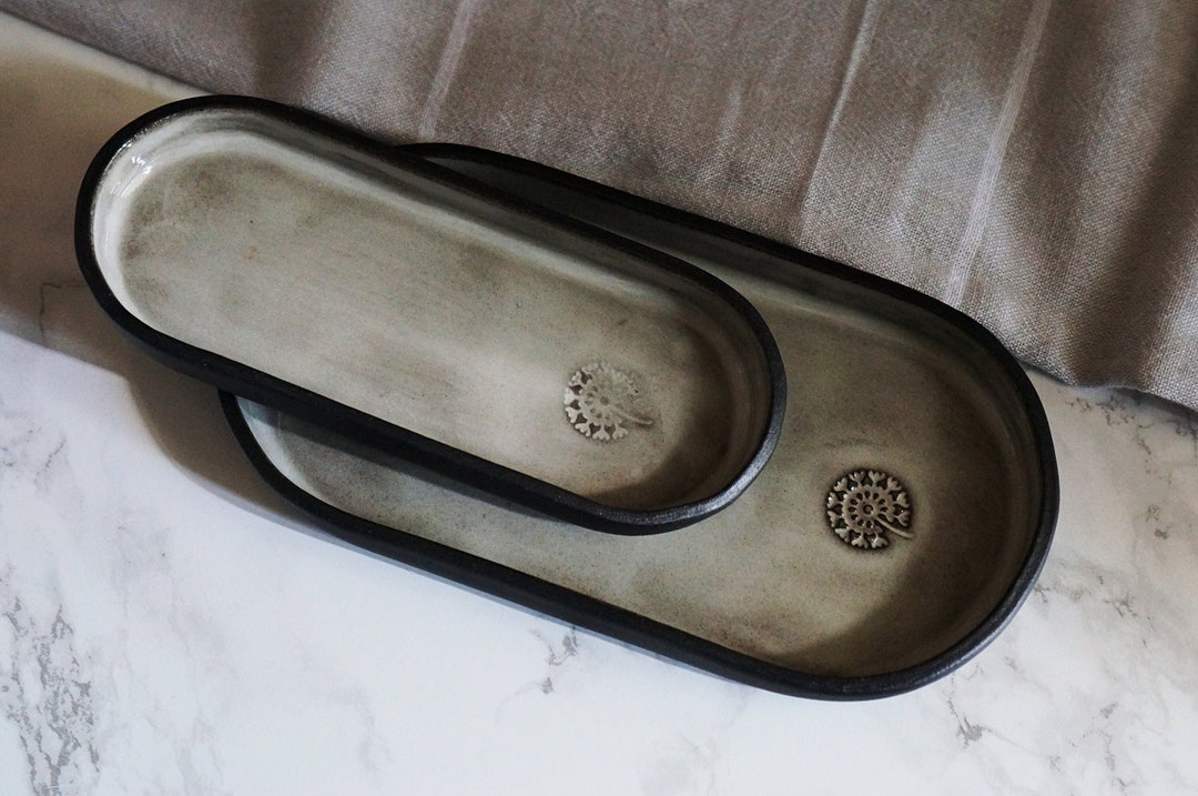 Oval Stoneware Plates Set of 2, Appetizer Snack Serving Plates, Black ...