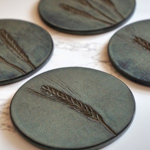 Denim Blue Round Clay Coaster Set, Dried Wheat Ceramic Imprint Coasters ...