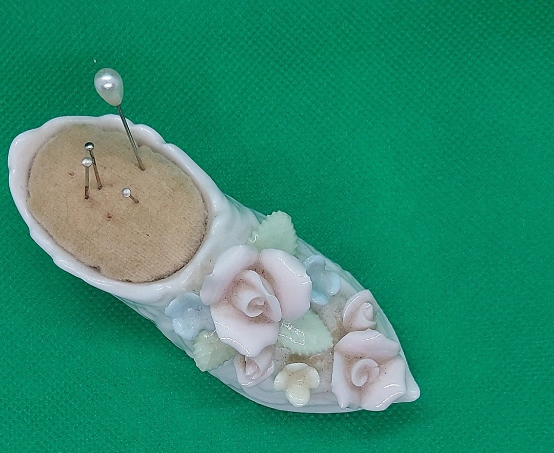 Vintage Glass Slipper Pin Cushion, Ornate Flowers Lenwile China Adalt ...