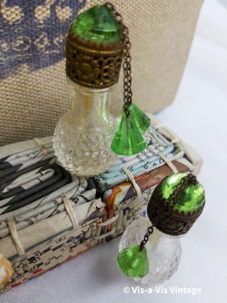 Vintage Sweet Pair Irice stubby Perfume Bottles W/ Green Crystal Tops ...