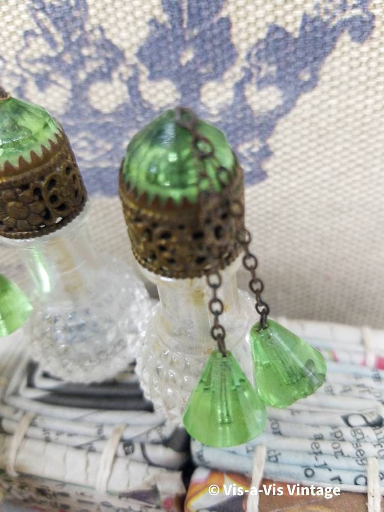 Vintage Sweet Pair Irice stubby Perfume Bottles W/ Green Crystal Tops ...