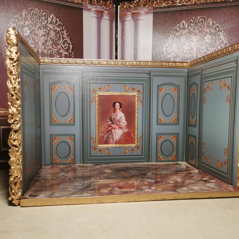 Dollhouse Display - Etsy